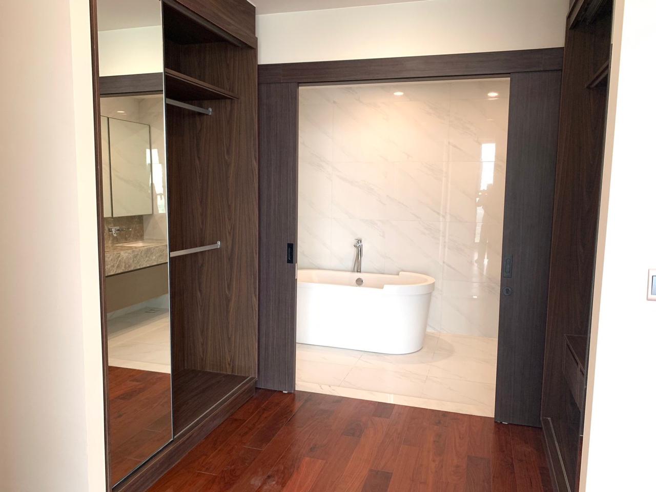 Q2 Thao Dien Q203 - 4PN - 182m2 - CBRE